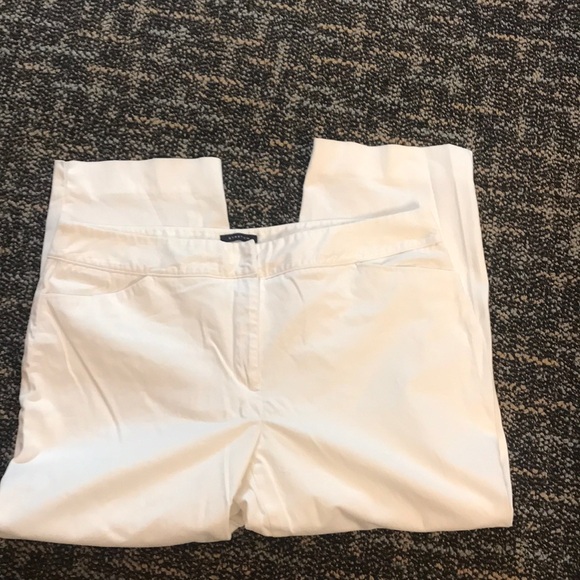 Anne Klein | Pants & Jumpsuits | Ak Anne Klein Stretch Whit Capri Pants ...